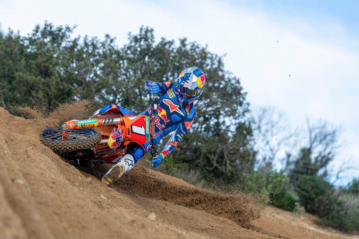 LANGENFELDER FINISHES SECOND IN MX2 IN SARDINIA