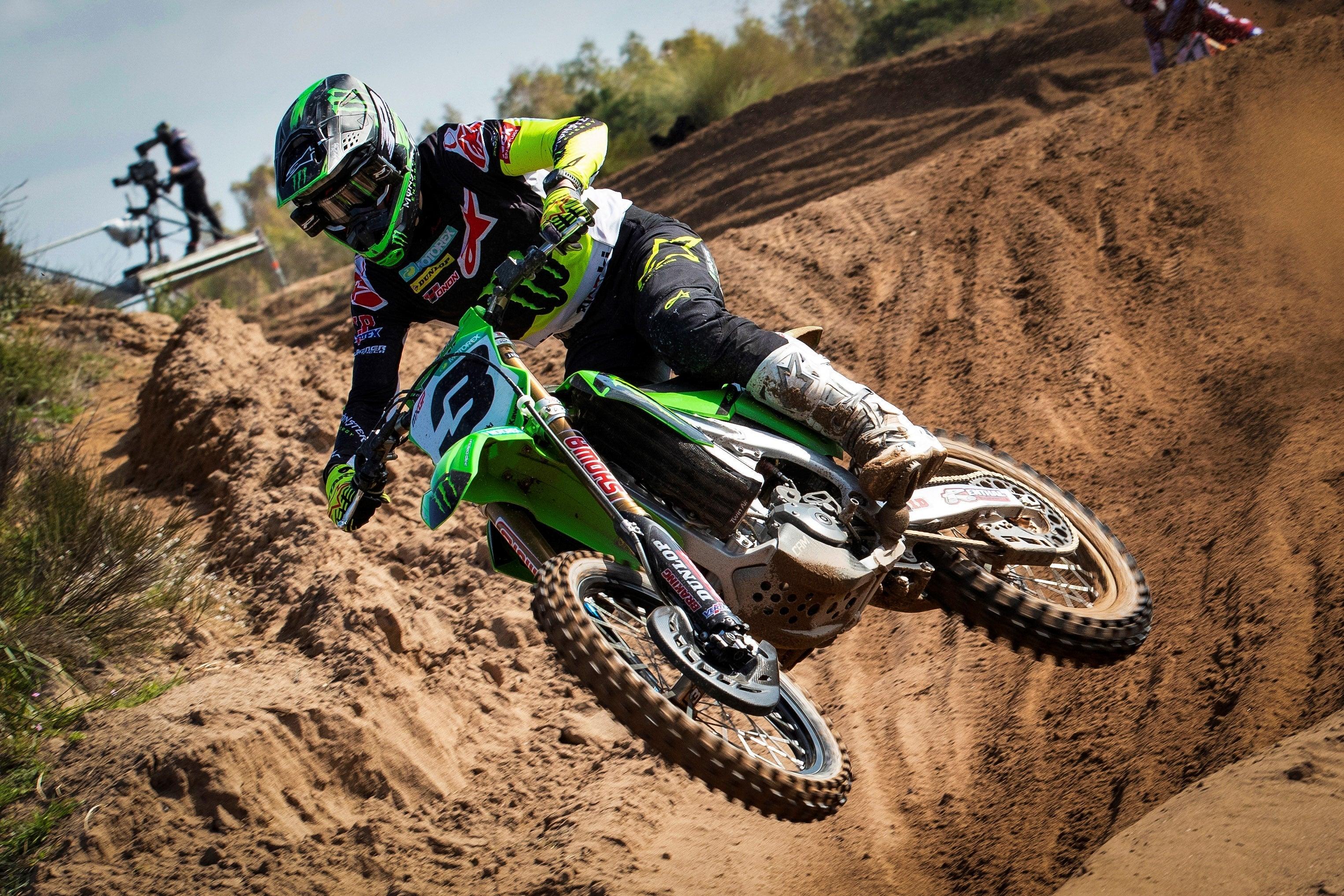 ROMAIN FEBVRE FLIES TO VICTORY IN SUPERFINAL AT SEASON-OPENING INTERNA